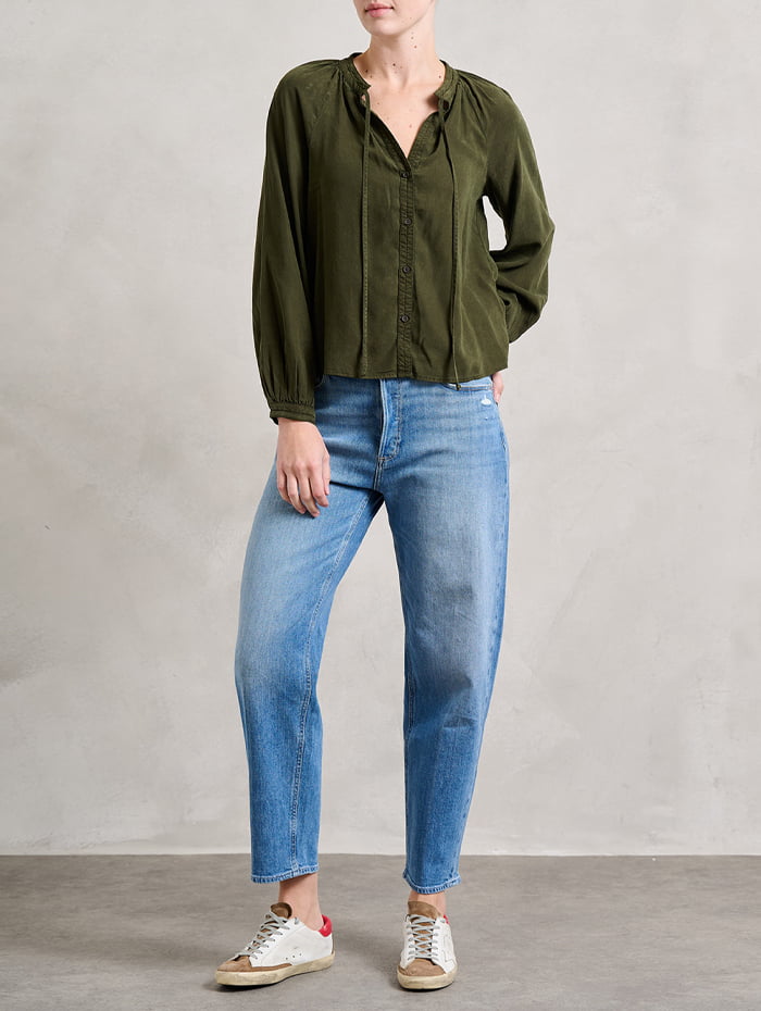 Trilogy Stores | How to Style Barrel Leg Jeans